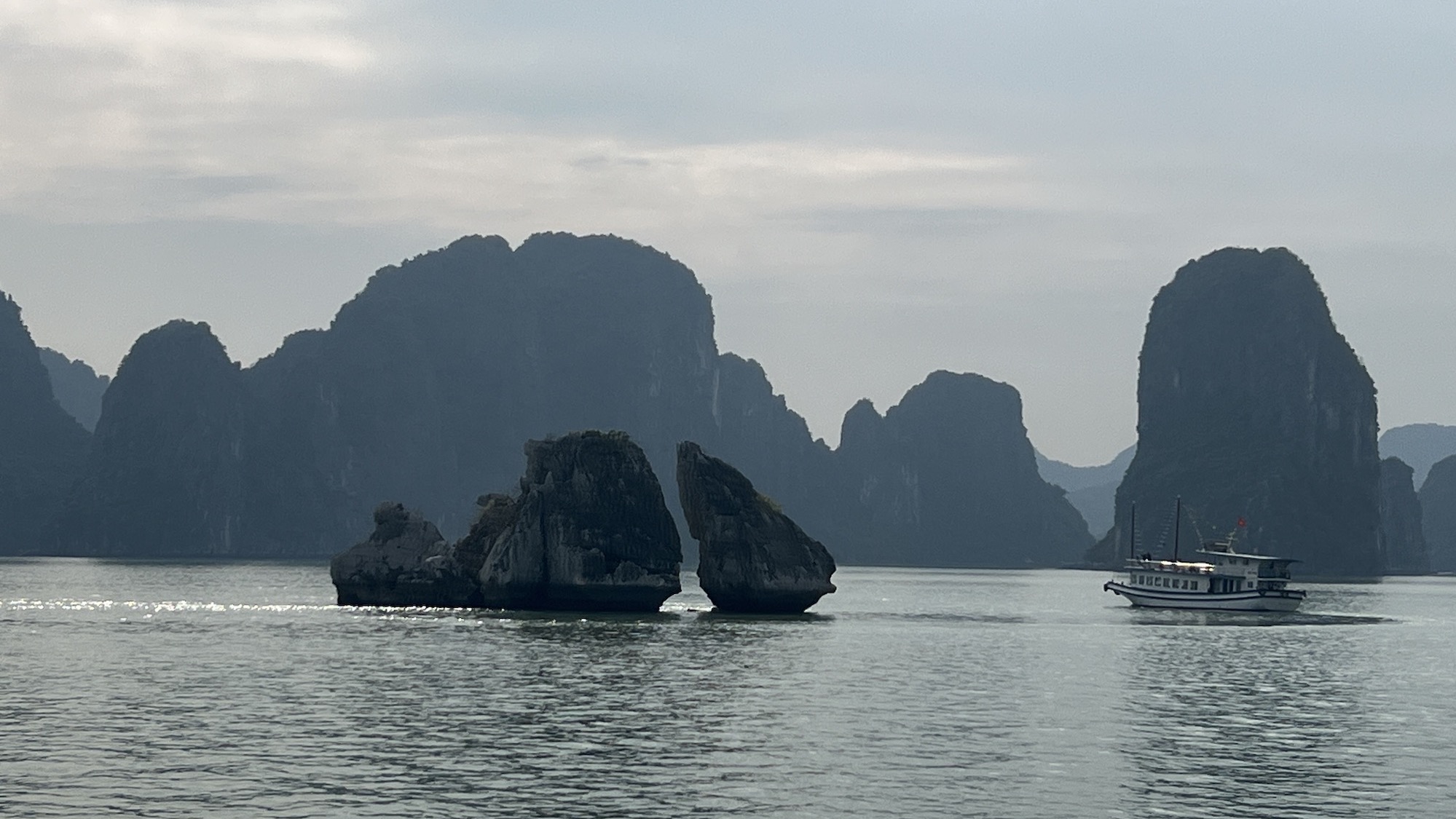 Bay Of The Descending Dragon – Ha Long, Vietnam - Wandering Walleye